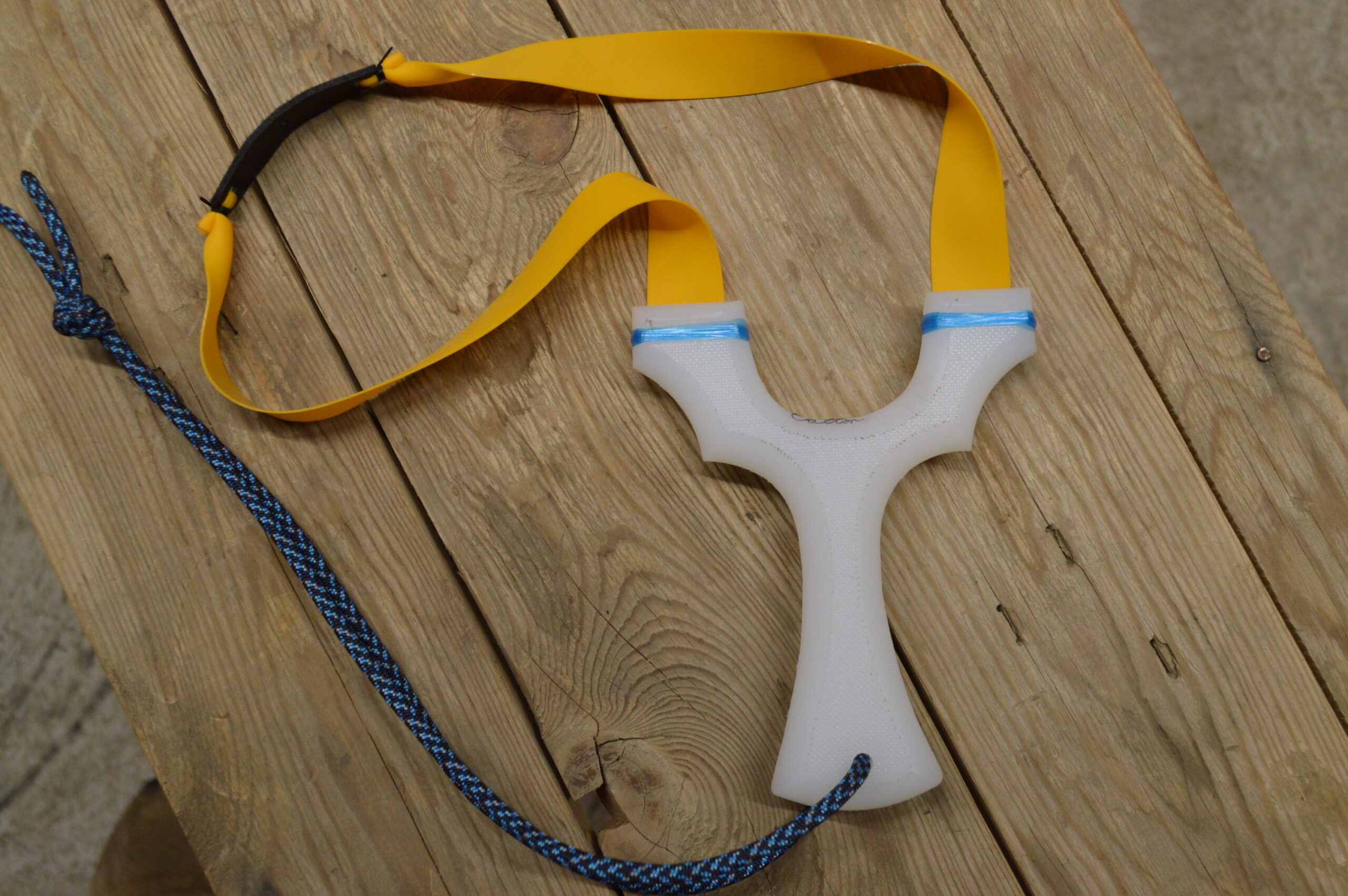 Barred Roc white HDPE slingshot!! - Calton Cutlery